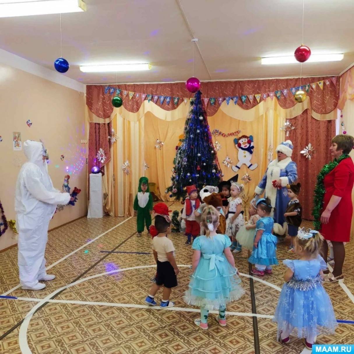 Сценарий «Новогодние колпачки» (2 фото). Воспитателям детских садов ...