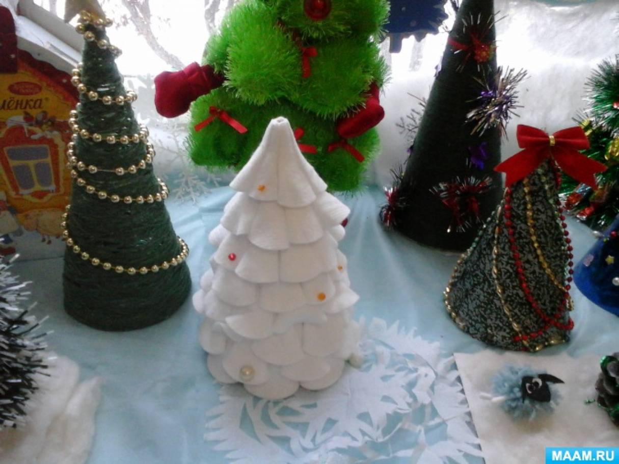 Новогоднее оформление окна в раздевалке (4 фото). Воспитателям детских ...