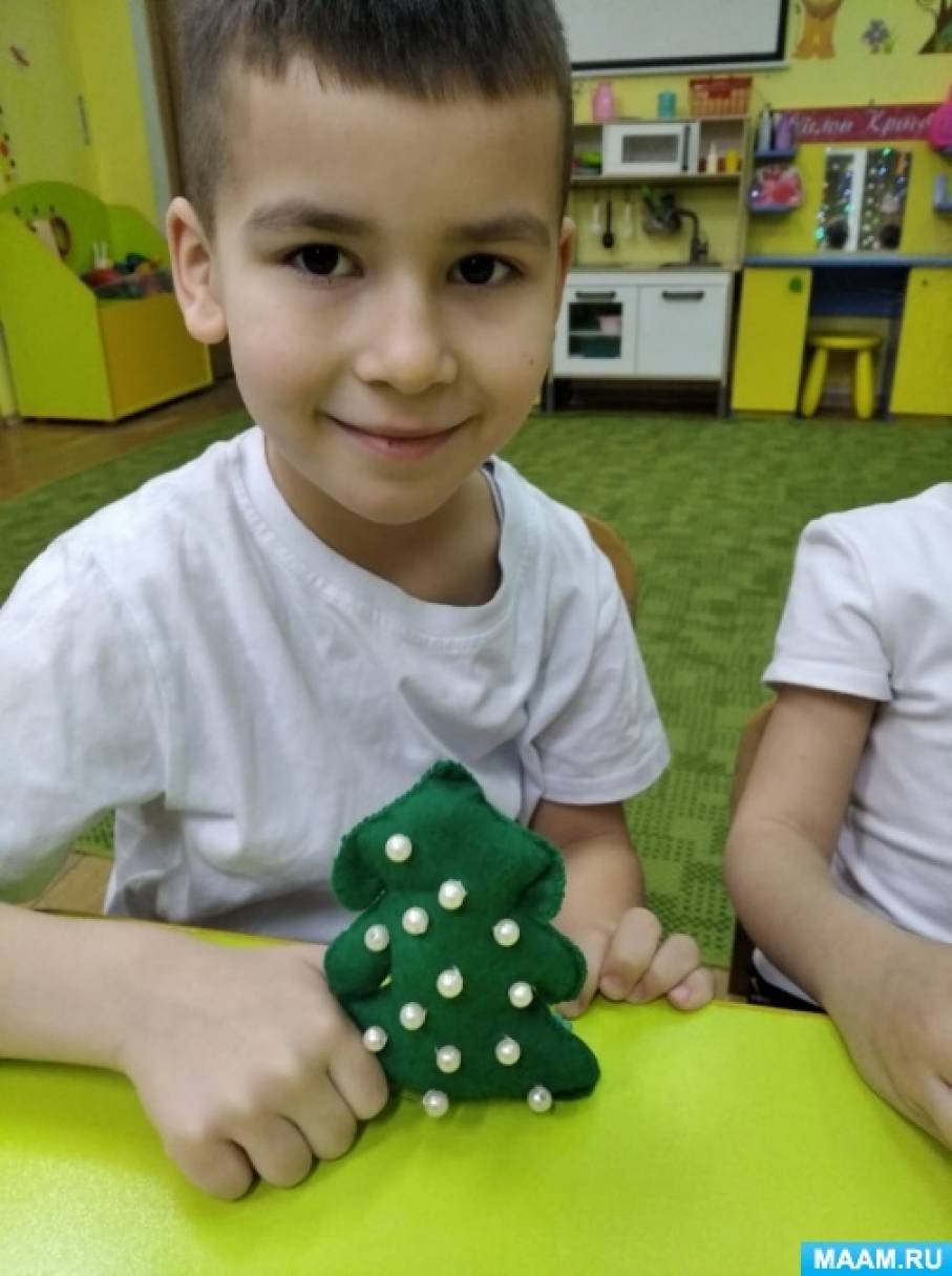 Театрализованная инсценировка с игрушками из фетра «Подарок Деду Морозу ...