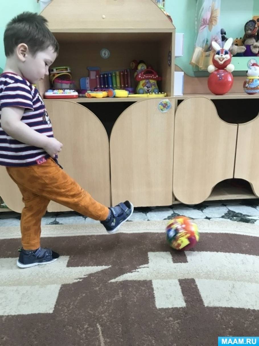 Конспект индивидуальной беседы по картинке «Мячики» для первой младшей ...