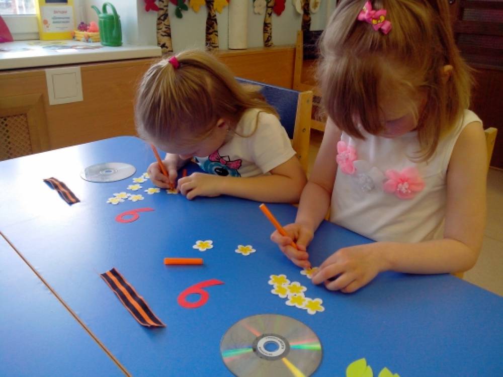 Открытки к 9 мая 4 фото Воспитателям детских садов школьным учителям и педагогам Маам ру