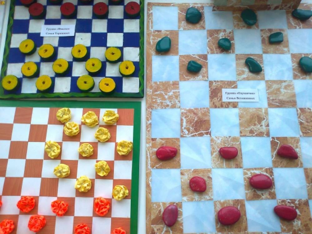 Фотоотчет с выставки «Цветные шашки». (14 фото). Воспитателям детских ...