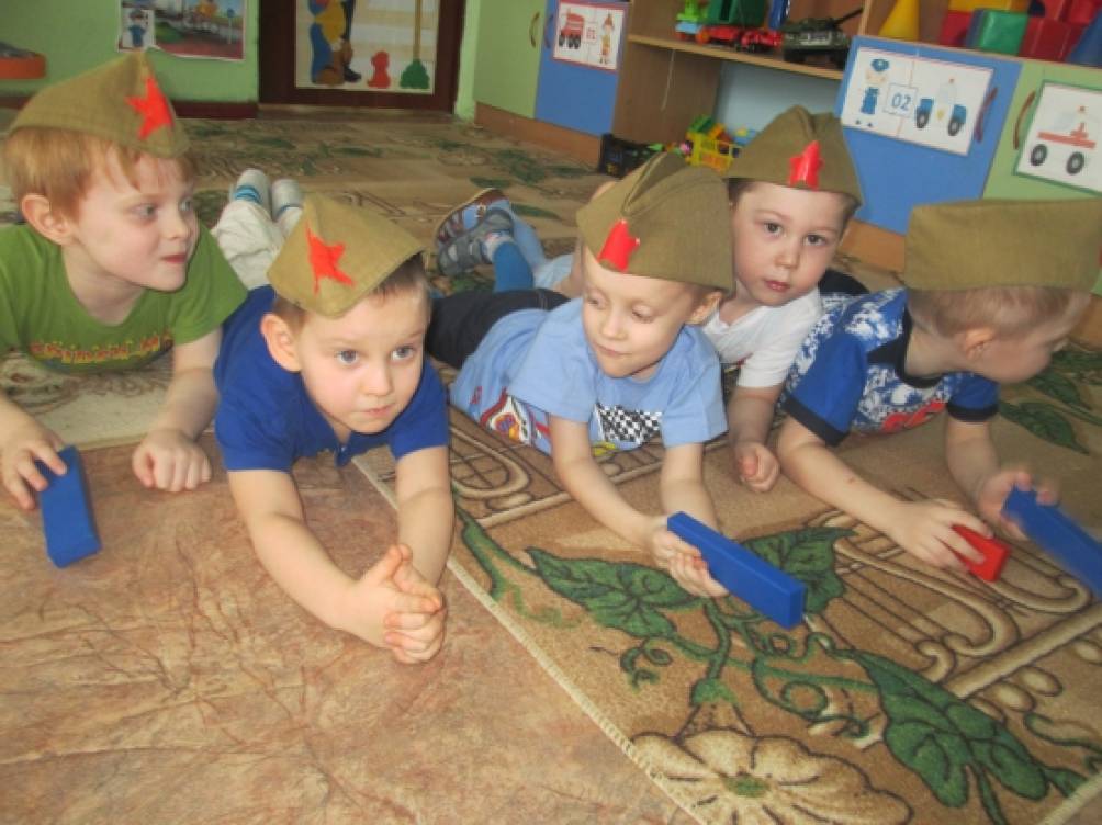 Оформление стенда и праздничных открыток к 9 мая 9 фото Воспитателям детских садов школьным